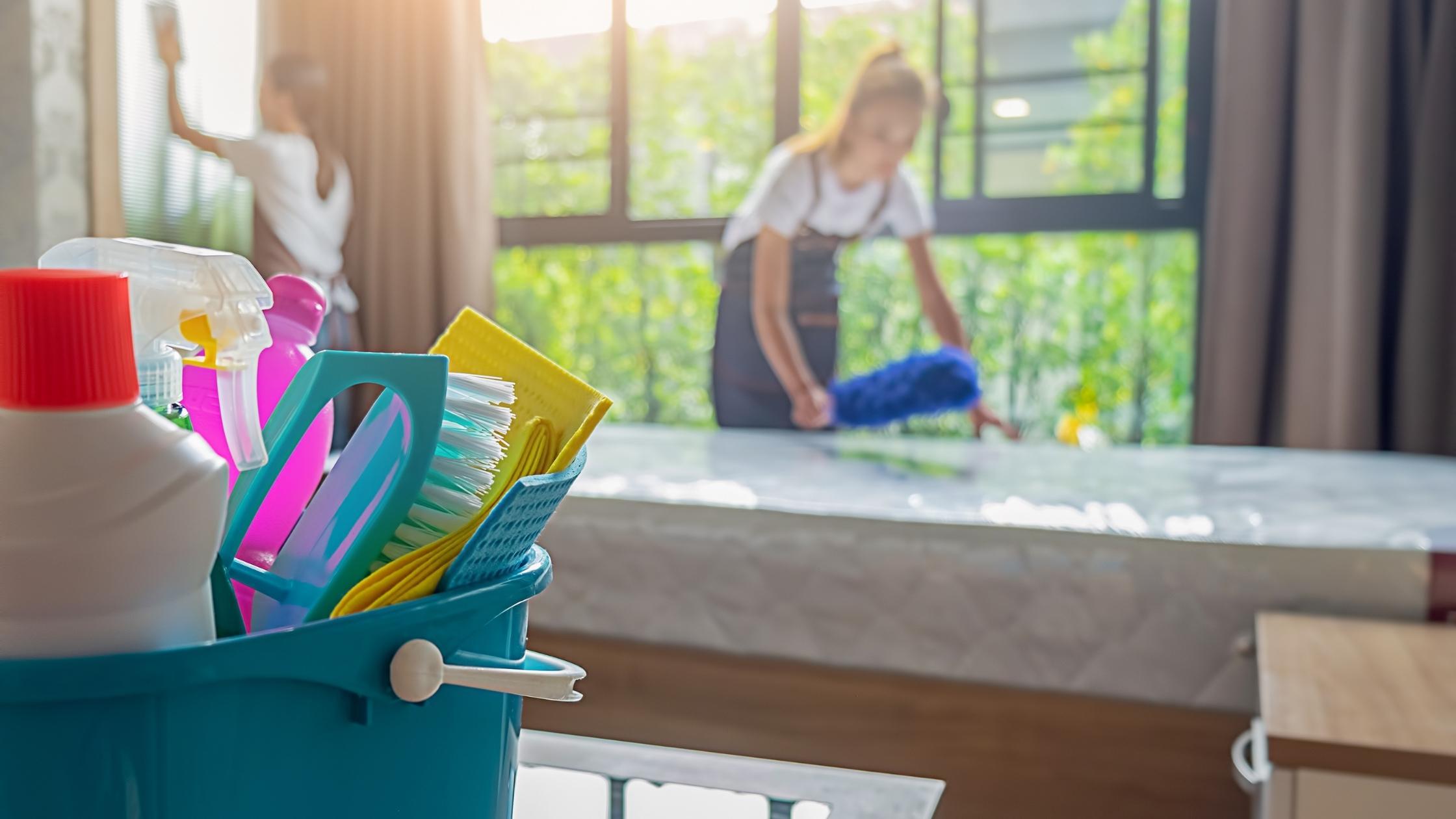 Tips To Remove Tough Stains From Kitchen Cabinets and BacksplashesBlog Hub